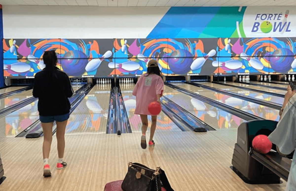 7 Best Bowling Alleys In Singapore For Your Holiday (2024)